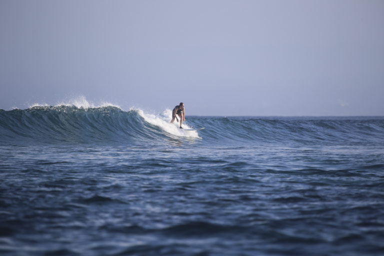 Six ways to make peace with your surfing fears – SURF SISTAS