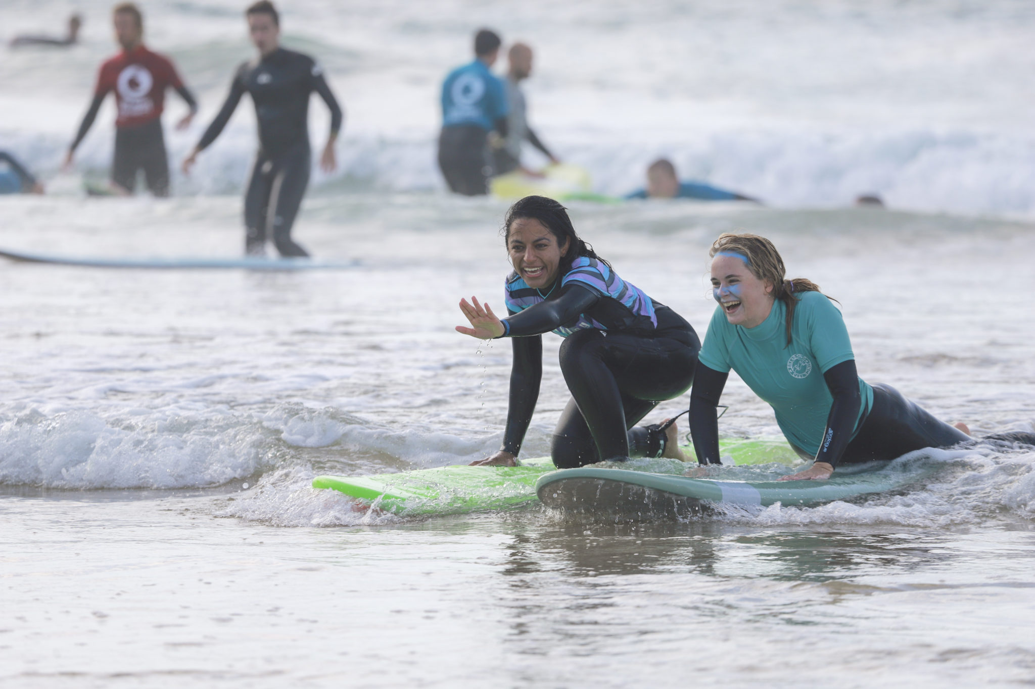Riding the wave: My experience on a Surf Sistas course – SURF SISTAS
